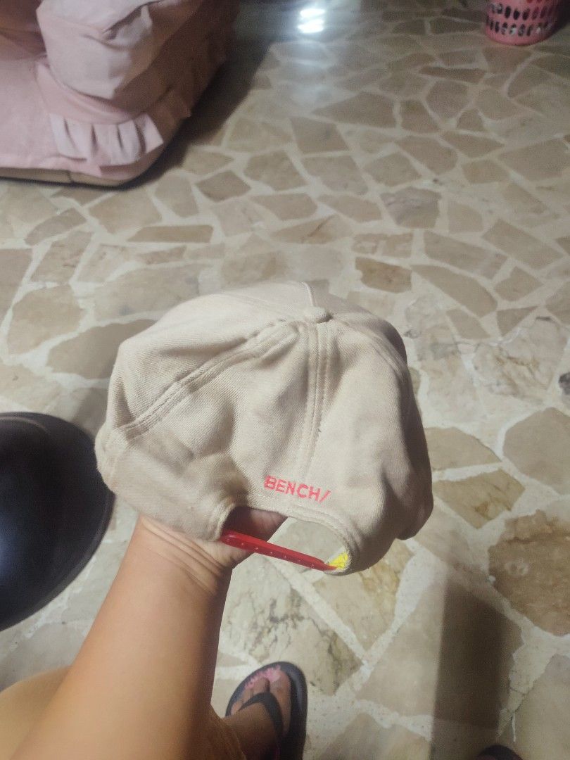 Bench cap on Carousell