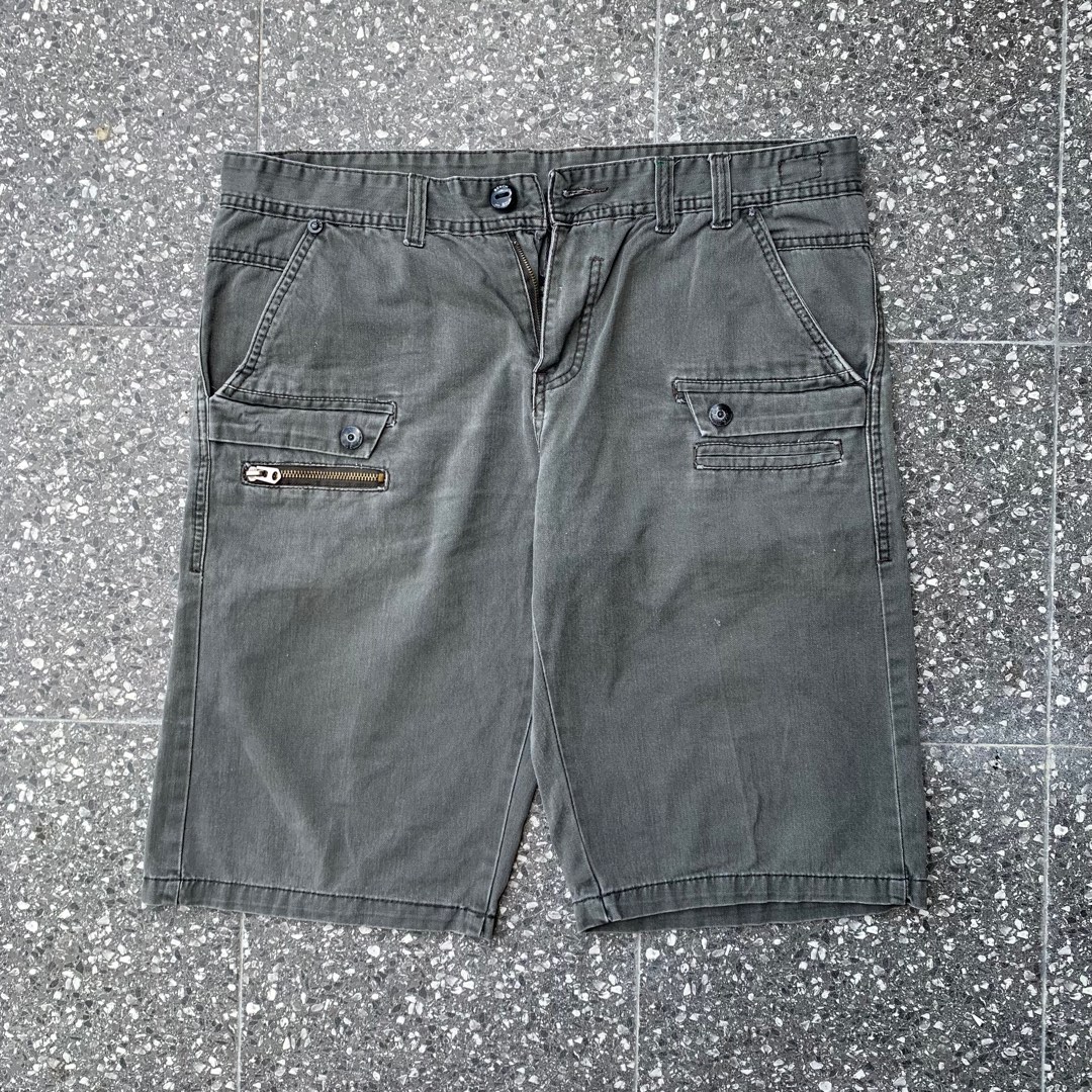 BENCH CARGO SHORT, Men's Fashion, Bottoms, Shorts on Carousell