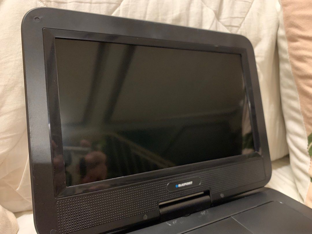 Blaupunkt Portable Video Monitor 9" LCD Screen w AV Input, Hobbies ...