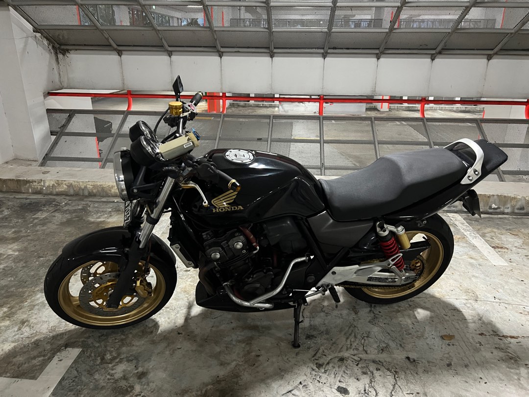 CB400 Revo 07/2026 , Motorcycles, Motorcycles for Sale, Class 2A on Carousell