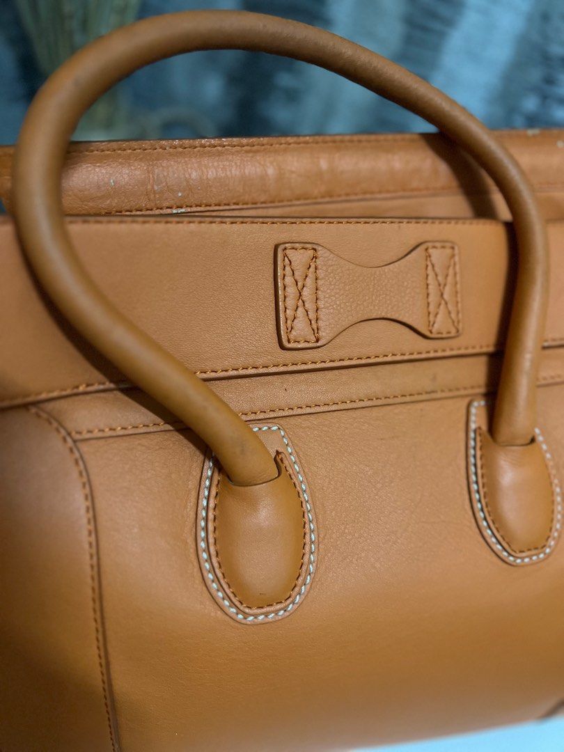 Celine Limited Edition tapak zip cop lampro, Women's Fashion, Bags ...