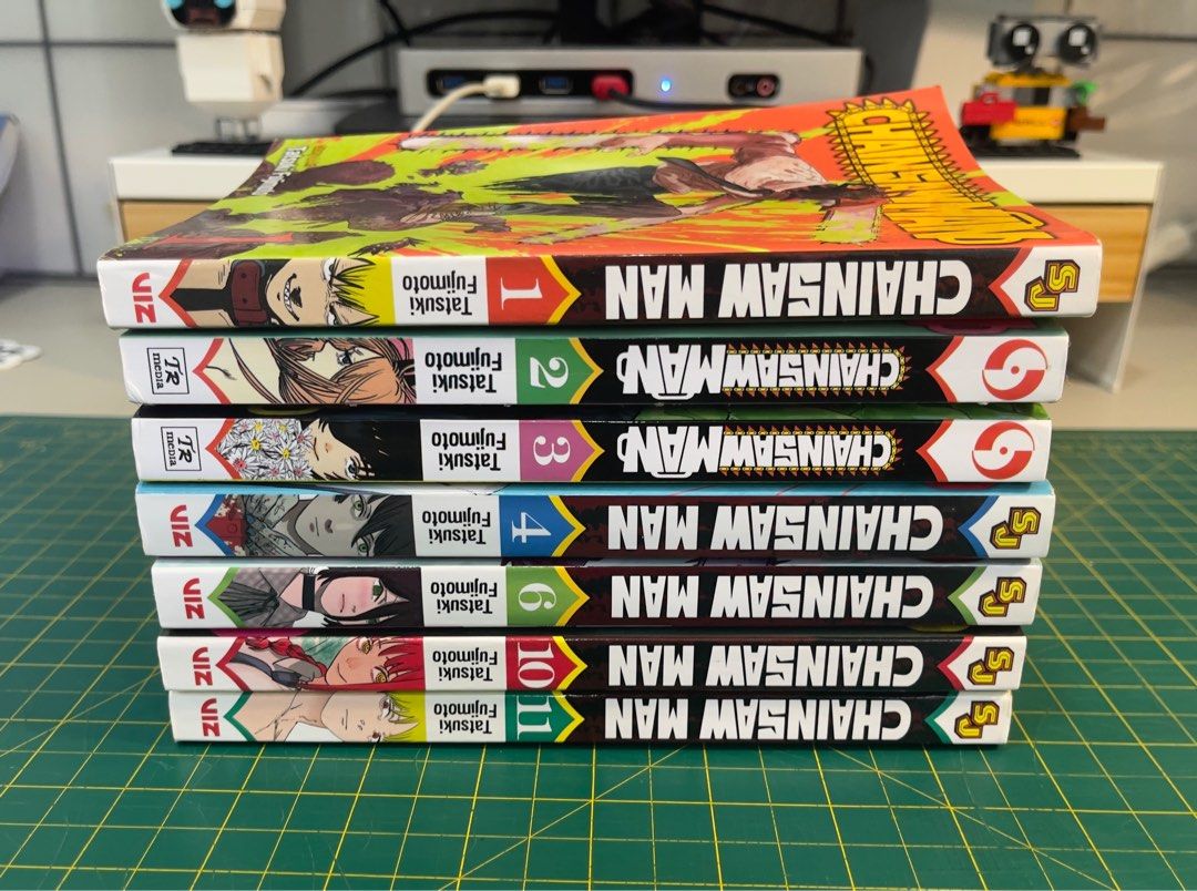 Chainsaw Man Manga assorted volumes, Hobbies & Toys, Books & Magazines, Comics & Manga on Carousell