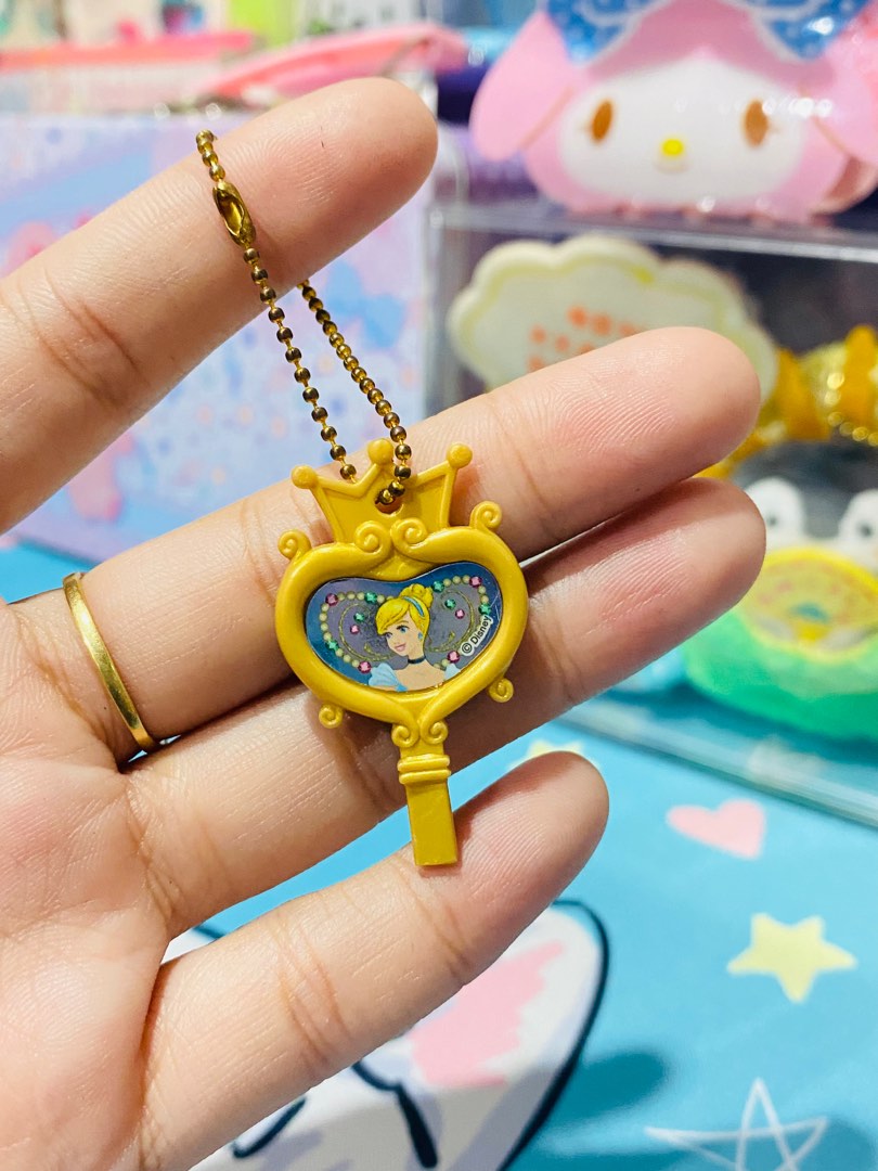 cinderella key keychain, Hobbies & Toys, Toys & Games on Carousell