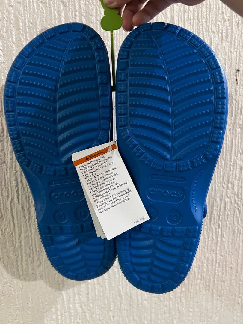 Crocs Baya Clogs M10, Men's Fashion, Footwear, Slippers & Slides on ...