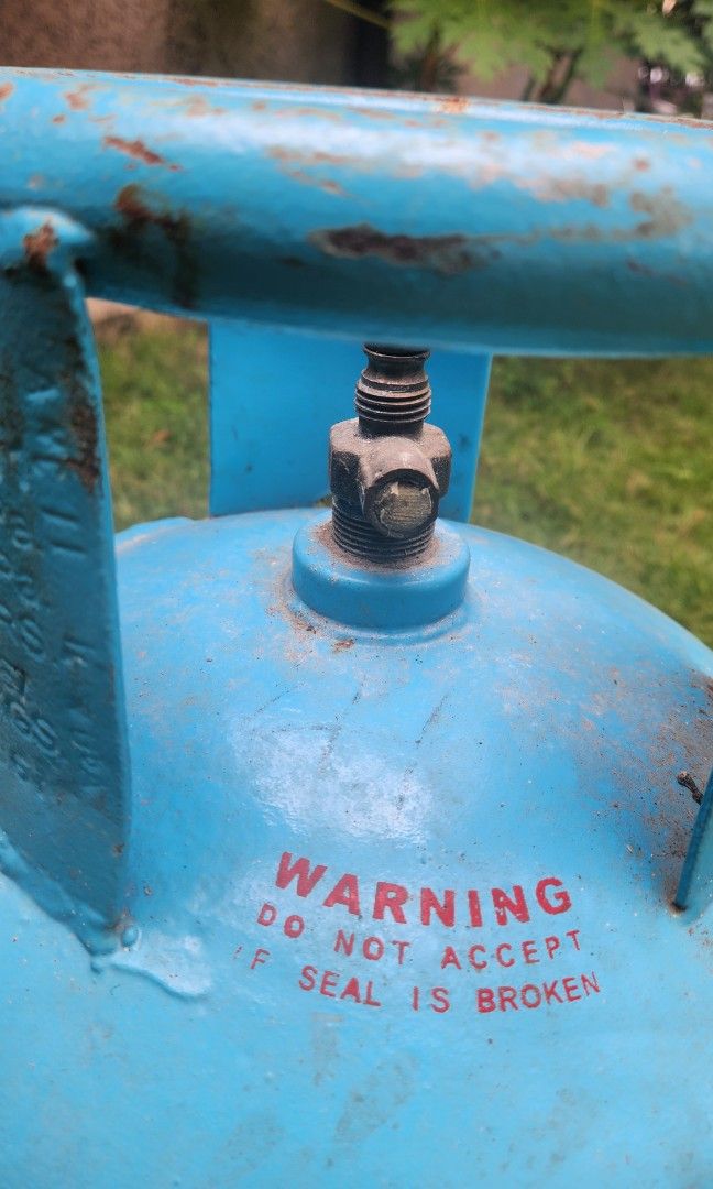 Empty Petron Gasul Tank, Furniture & Home Living, Bathroom & Kitchen ...