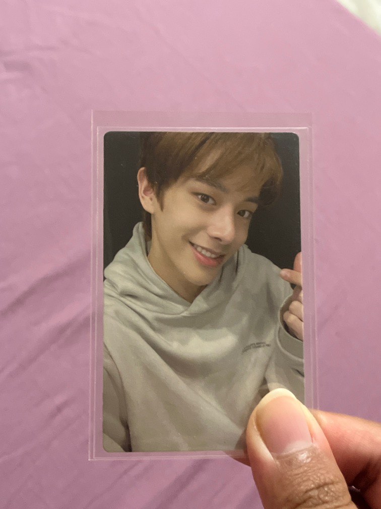 Enhypen Jake Lightstick PC, Hobbies & Toys, Memorabilia & Collectibles ...