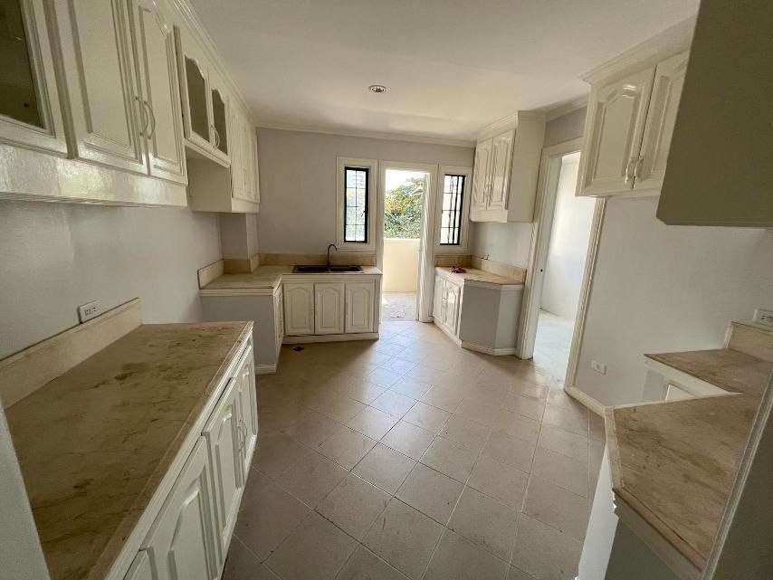 FOR RENT 5 STOREY BUILDING AT FB HARRISON PASAY CITY, Property, Rentals ...