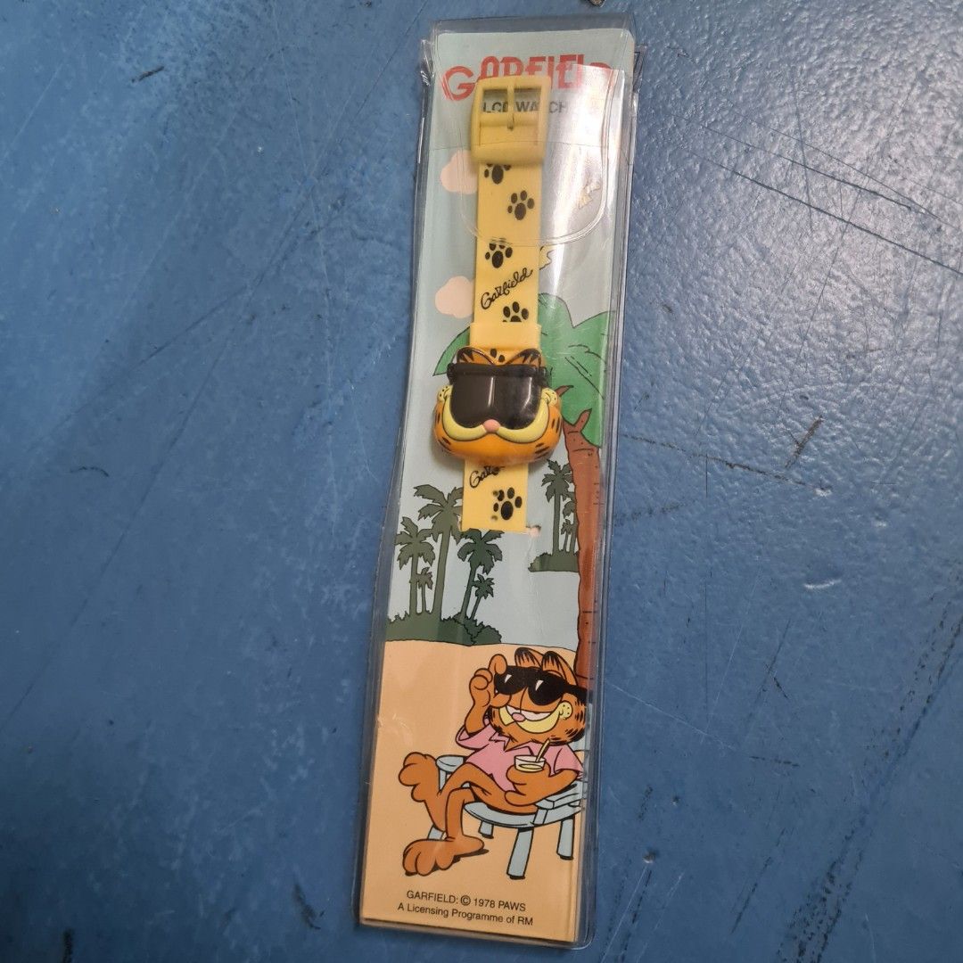 FREE TRACKED SHIPPING AND RARE AND VINTAGE! 1978 Released Official ...