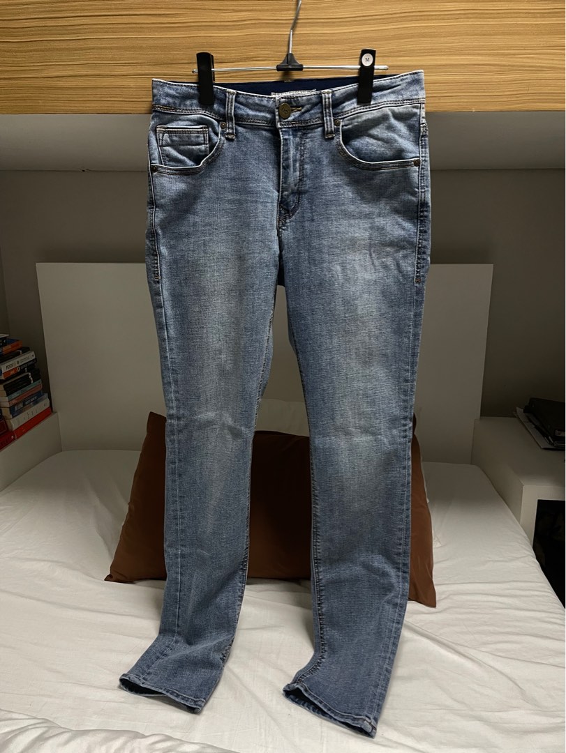 GU DENIM STUDIO JEANS on Carousell