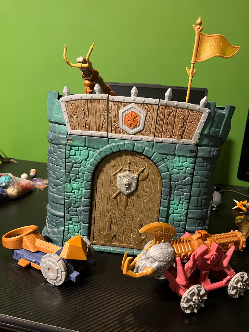 He-Man Mattel Masters of the Universe 200X He-Man Battle Station ...