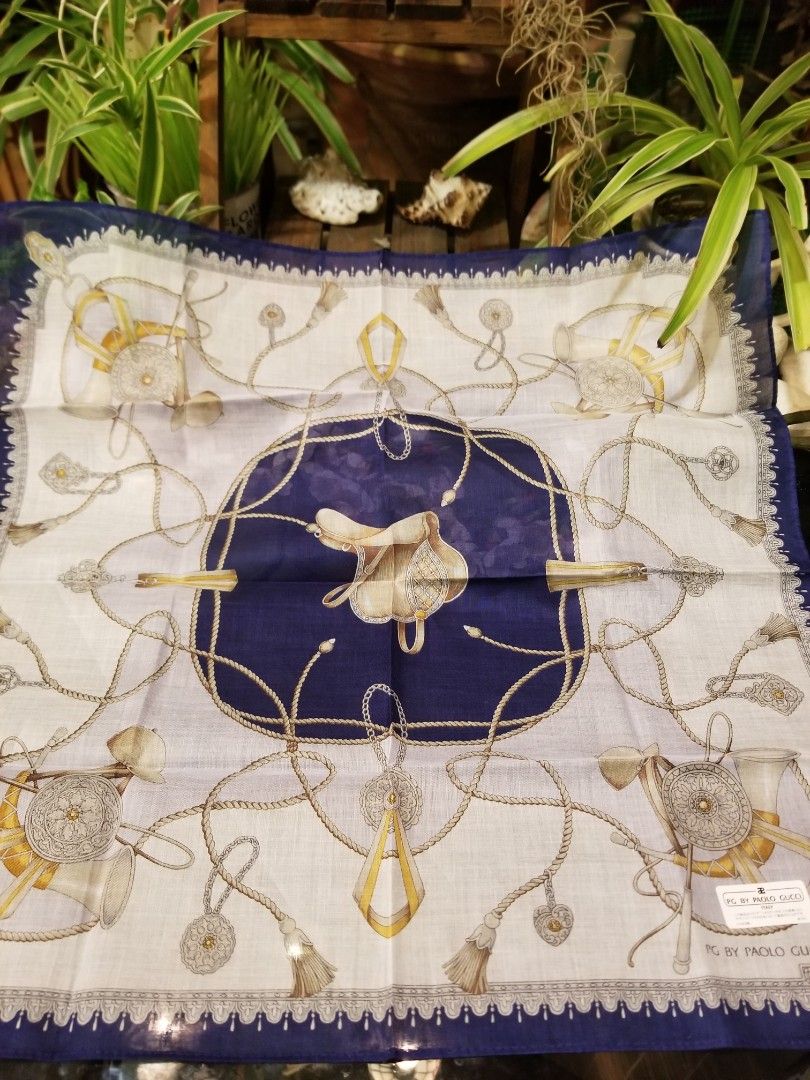 Japan Quality Paolo Gucci Classic handkerchief, Men's Fashion, Watches ...