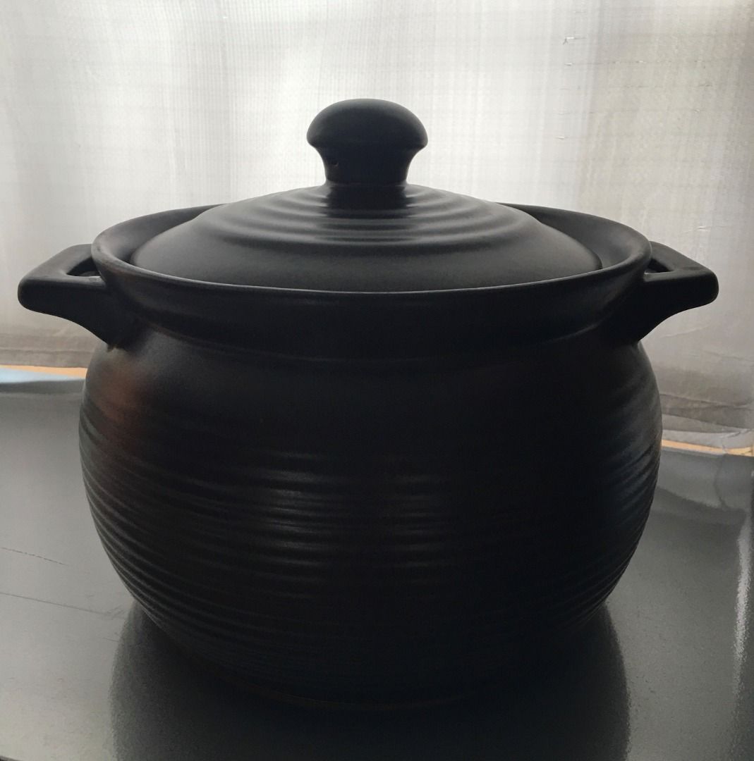 Jumbo Tanyu Earthen Claypot (5L), Furniture & Home Living, Kitchenware ...