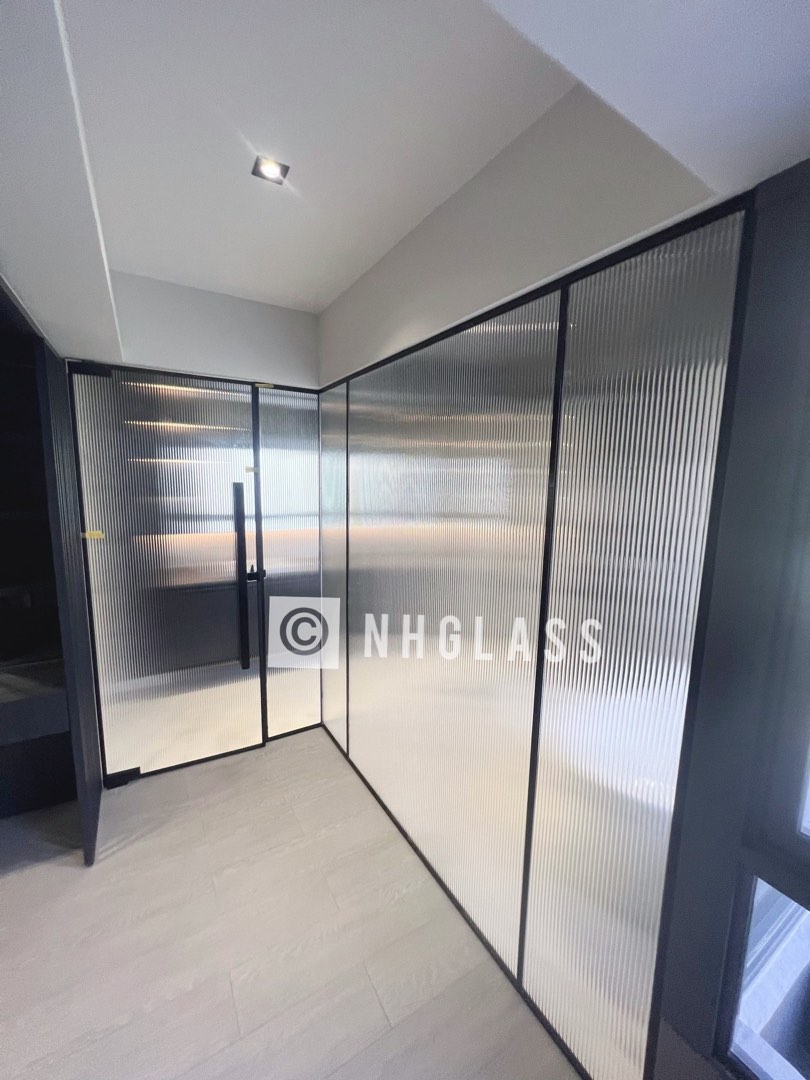 Kitchen door / bto door/ glass door / sliding door / swing door / yard ...
