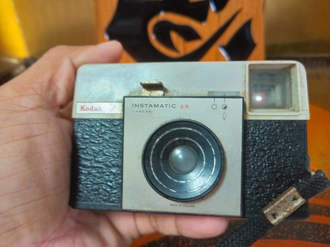 Kodak instamatic 25 film camera as is on Carousell