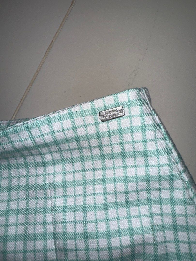 Light green mini skirt on Carousell