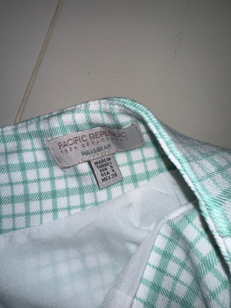 Light green mini skirt on Carousell