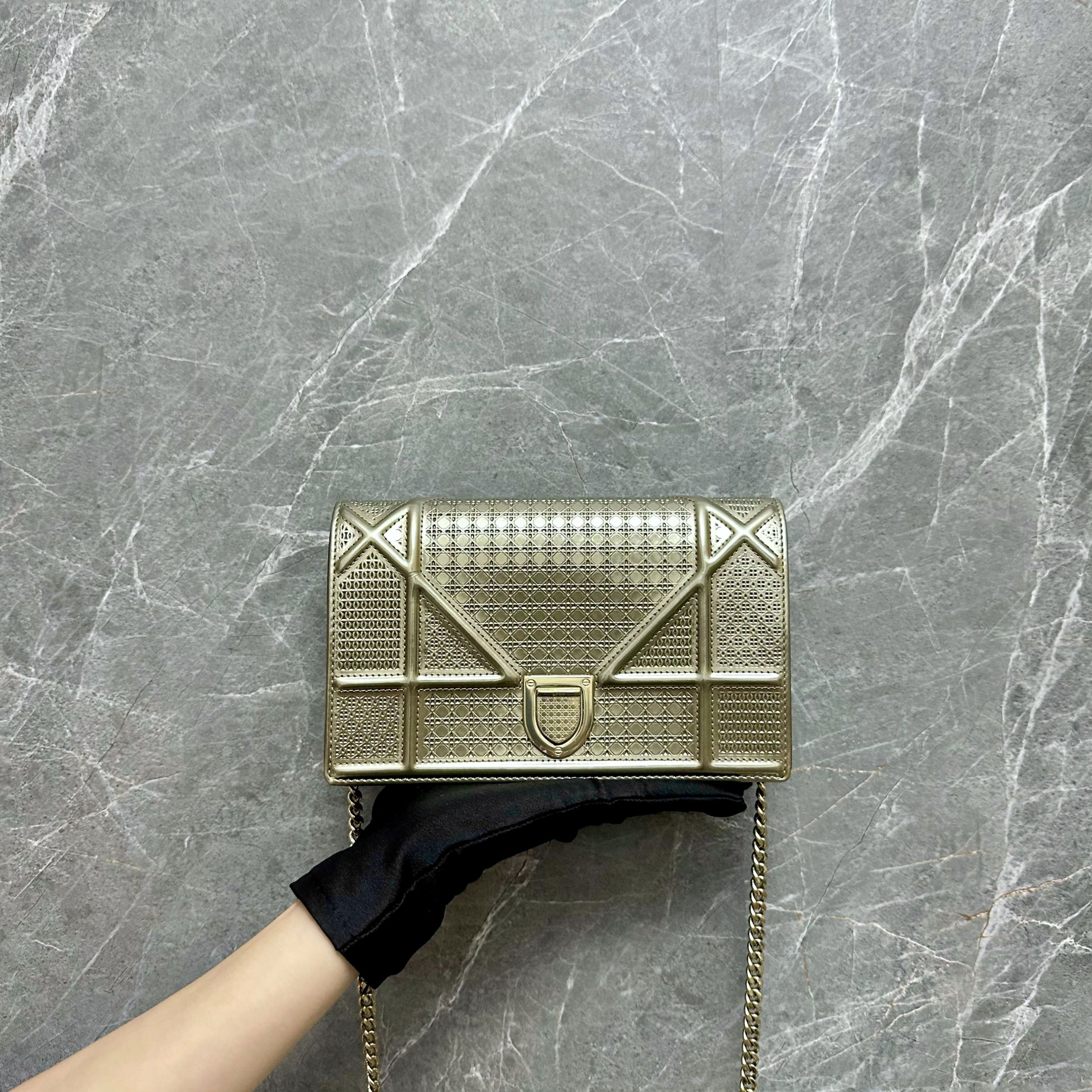 *Like New* Dior Diorama WOC Wallet On Chain Gold GHW, Luxury, Bags ...