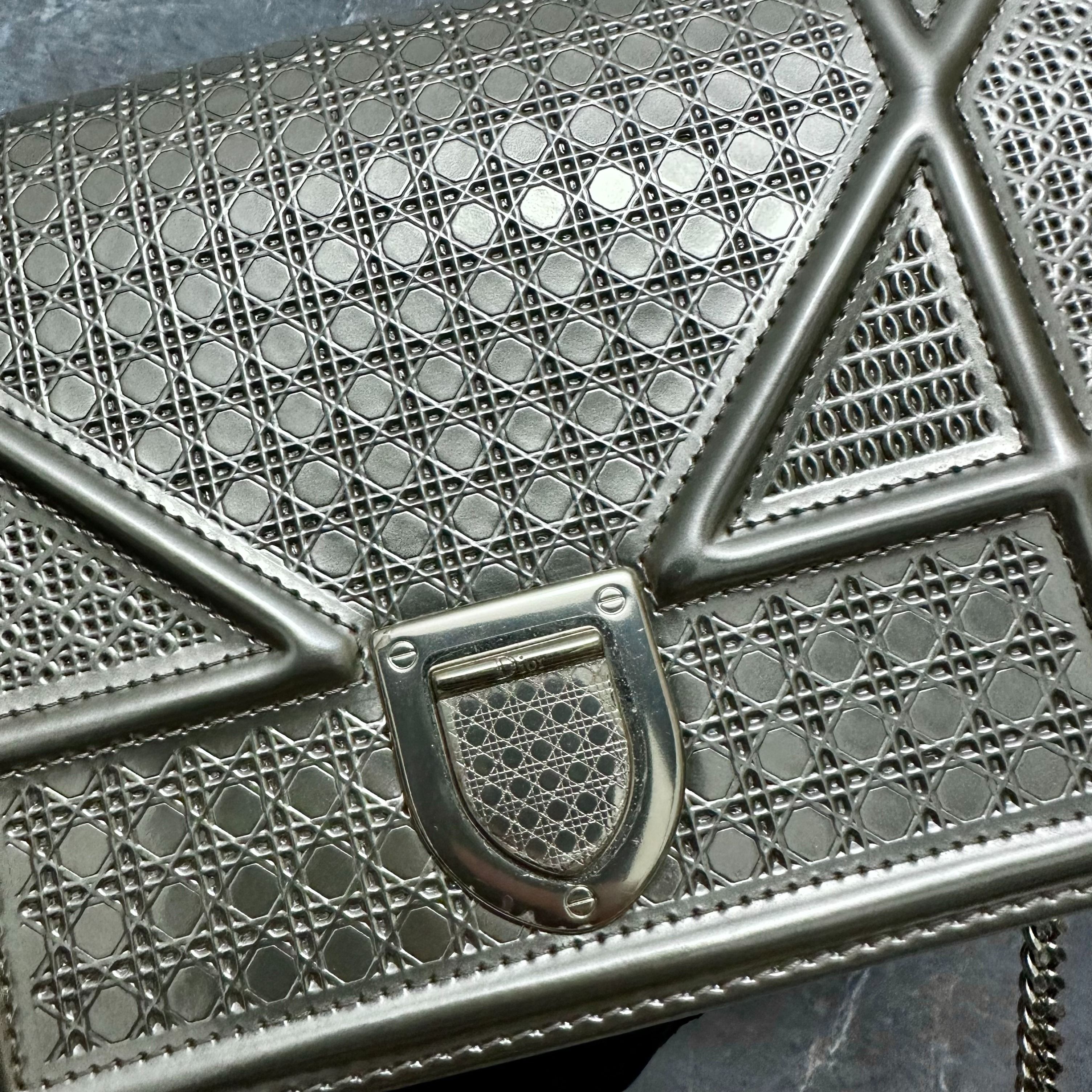 *Like New* Dior Diorama WOC Wallet On Chain Gold GHW, Luxury, Bags ...