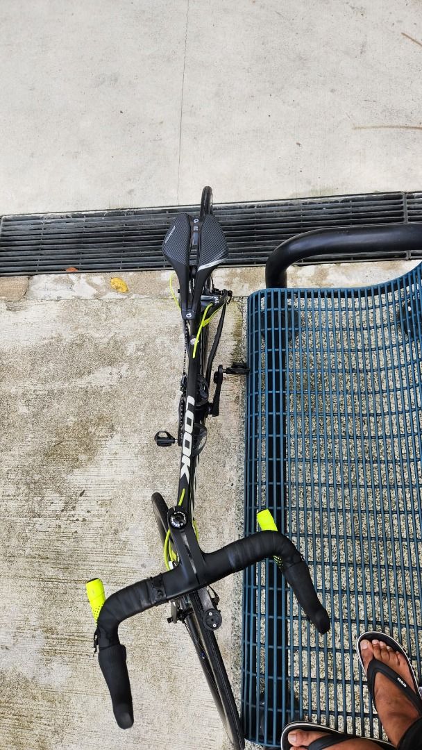 LOOK 576 Aerodynamic Road Bike with Shimano Ultegra R8000 GS., Sports ...