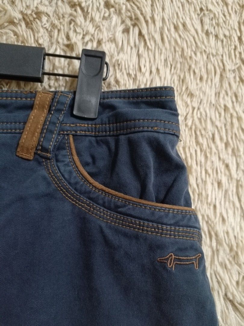 Louis Castel Golf Skirt, Women's Fashion, Bottoms, Skirts on Carousell