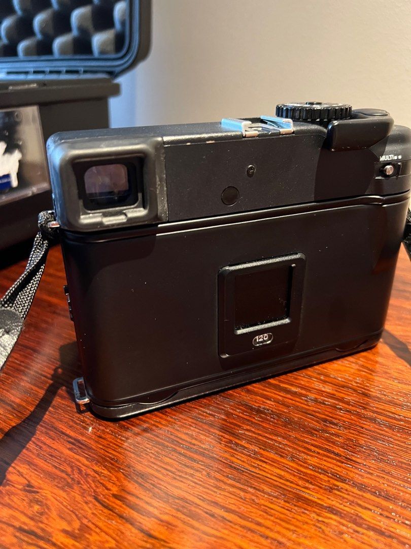 Mamiya 7ii + 80mm, Photography, Cameras on Carousell