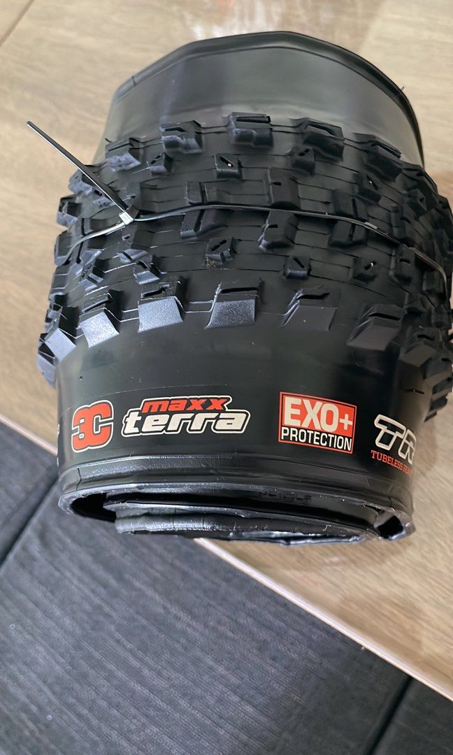 Maxxis Rekon+ 27.5 x 2.8, Sports Equipment, Bicycles & Parts, Parts ...