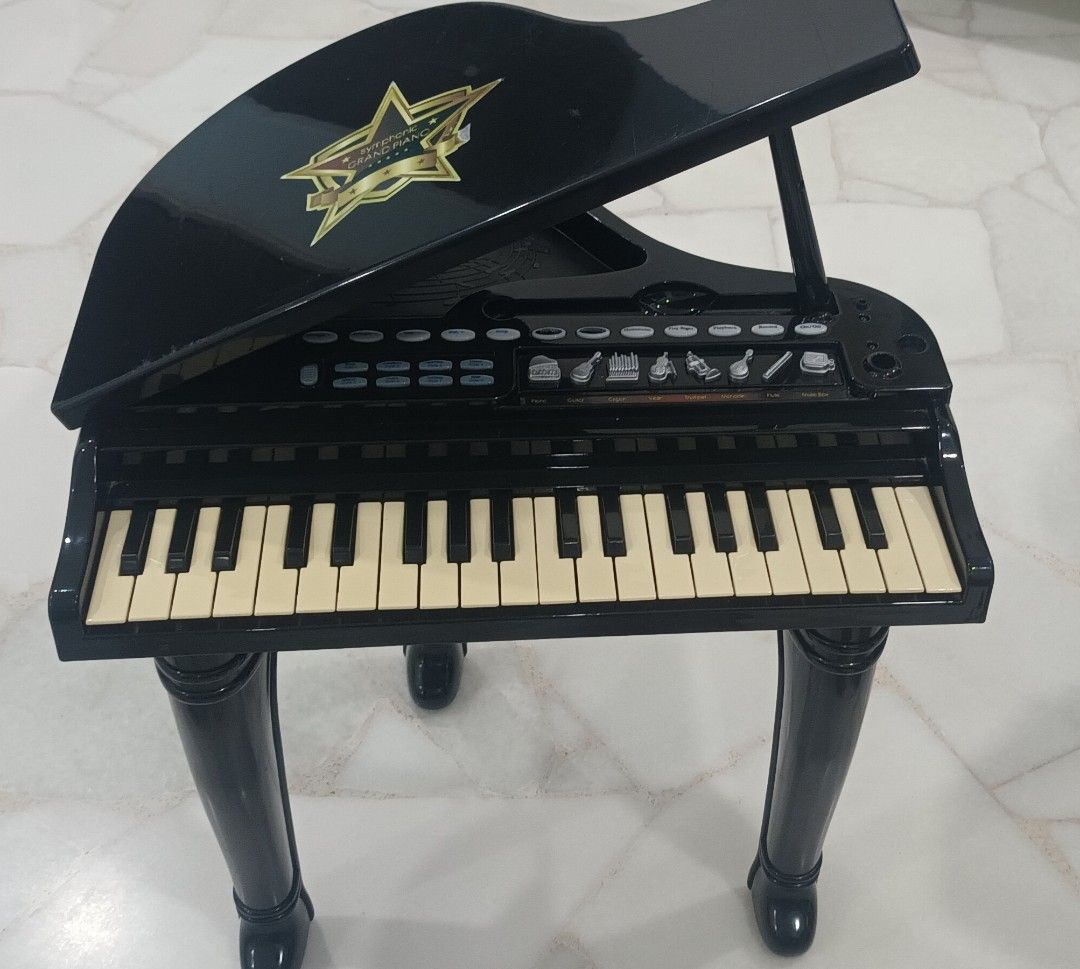 Mini Grand Toy Piano, Hobbies & Toys, Toys & Games on Carousell