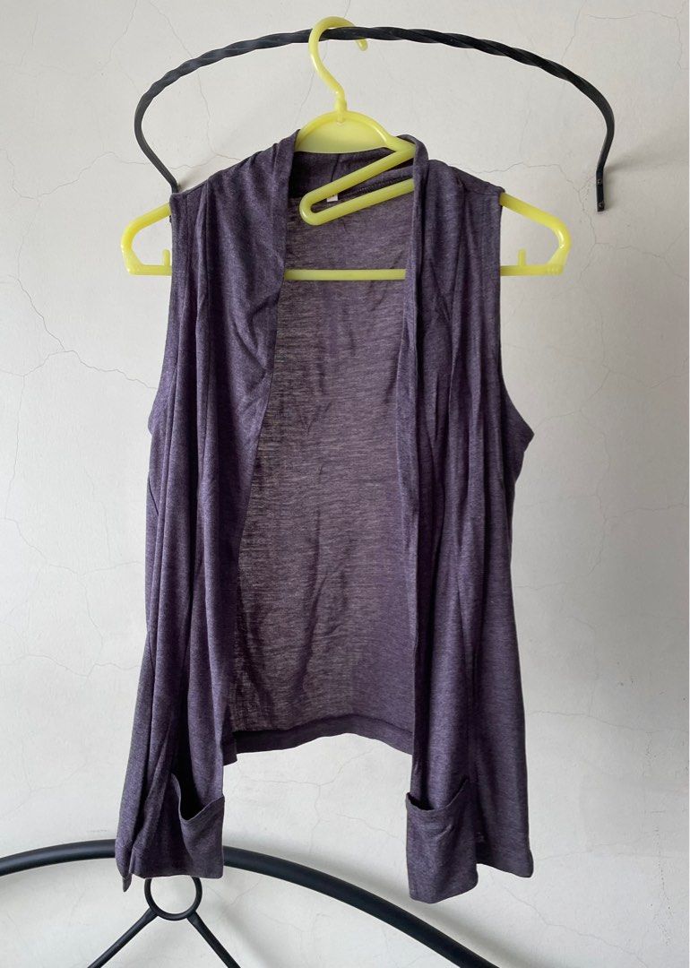Muji Vest with pockets. Very Soft material , Women's Fashion, Coats ...