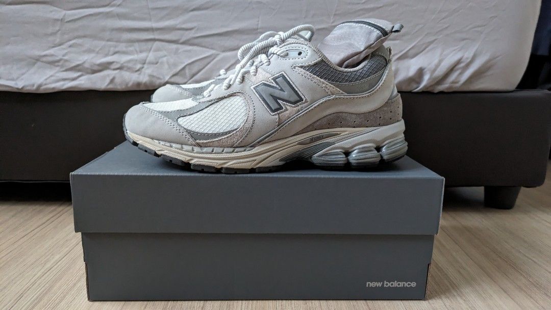 new balance 2002r pouch-summer fog (m2002rvc), Men's Fashion, Footwear ...
