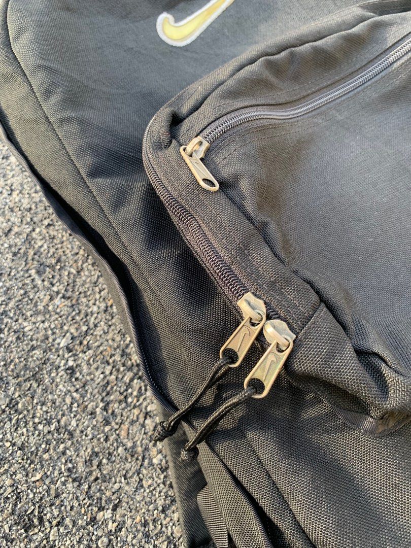 Nike Backpack 90s, Men's Fashion, Bags, Backpacks on Carousell