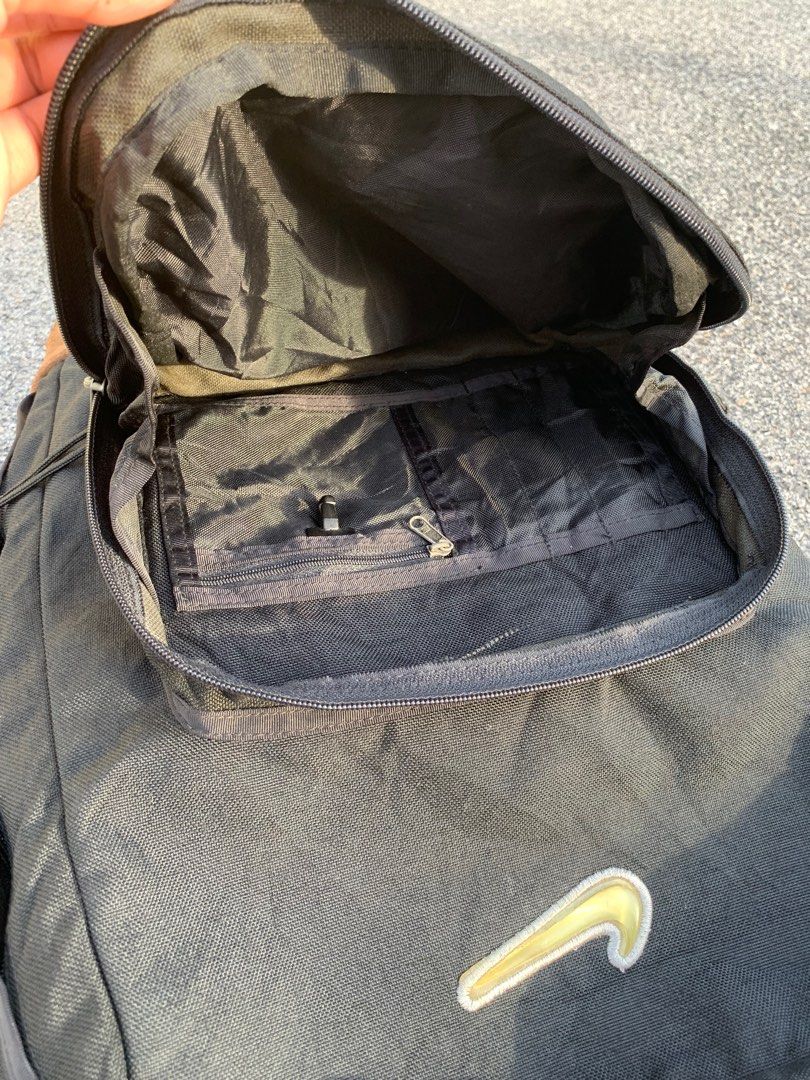 Nike Backpack 90s, Men's Fashion, Bags, Backpacks on Carousell