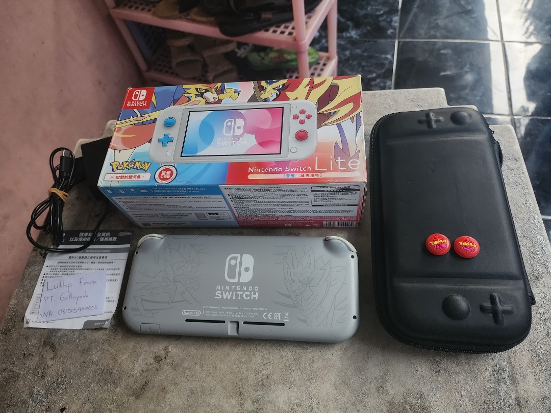 Nintendo Switch Lite Pokemon Sword Shield Limited Edition Fullset 61 ...