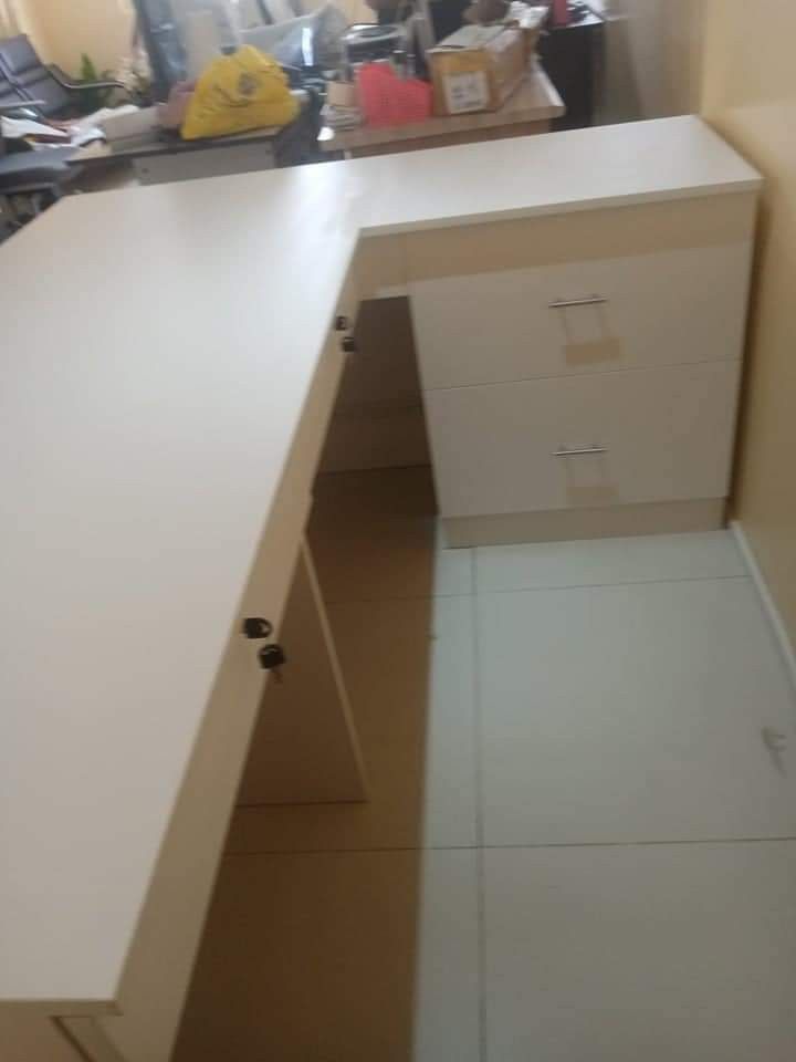 Office Counters, Furniture & Home Living, Office Furniture & Fixtures ...