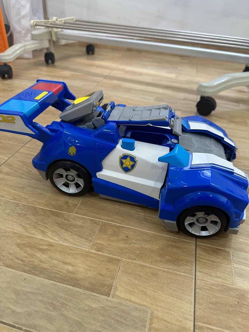 Paw patrol Movie: Chase transforming car, Hobbies & Toys, Toys & Games ...