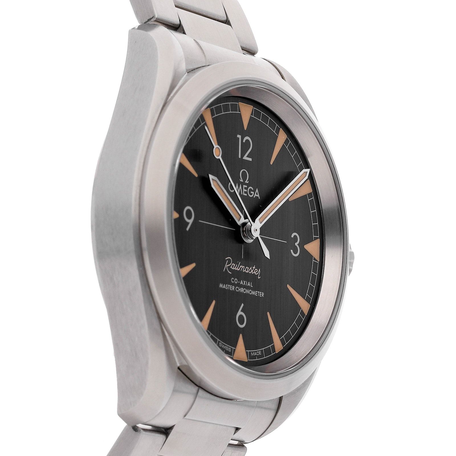 Pre-Owned Omega Seamaster Railmaster 220.10.40.20.01.001, Luxury ...