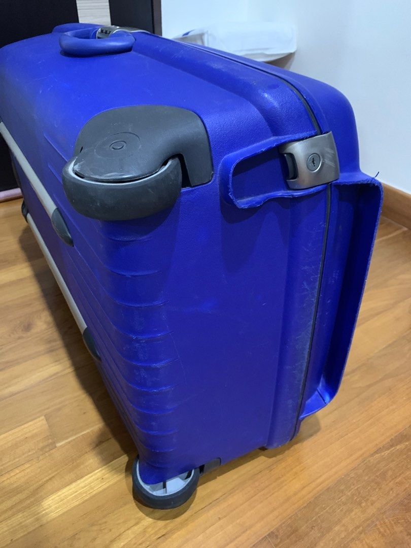 Samsonite Blue Classic large luggage, Hobbies & Toys, Travel, Luggage ...