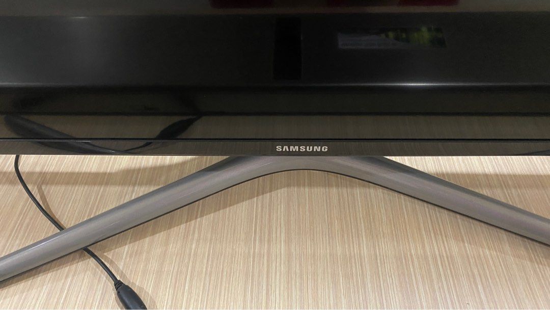 Samsung TV Stand (original from Samsung), TV & Home Appliances, TV ...
