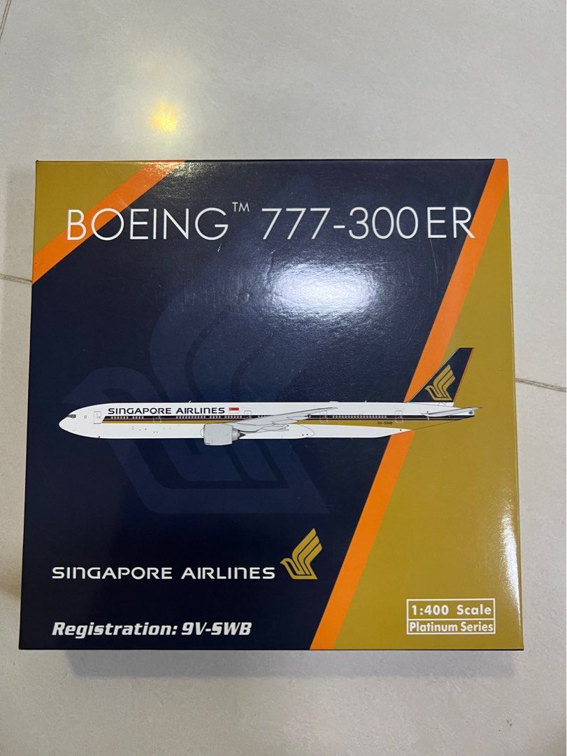 SIA B777-300ER 9V-SWB 1:400 aircraft model, Hobbies & Toys, Toys ...