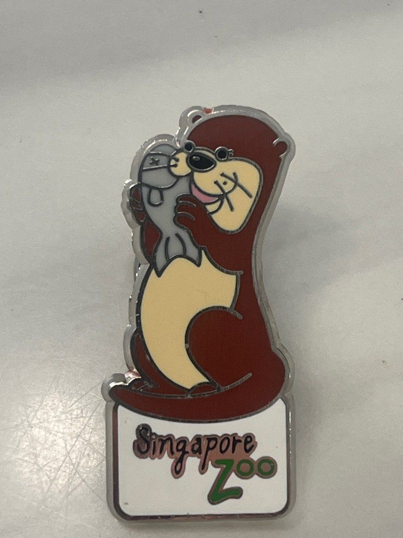 Singapore Zoo and Bird Park limited edition Pins, Hobbies & Toys ...