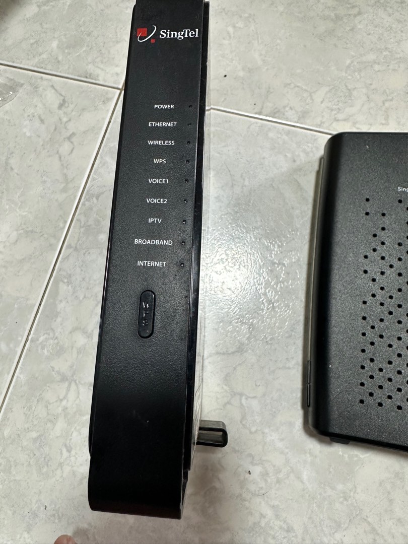 SingTel Router, Computers & Tech, Parts & Accessories, Networking on ...