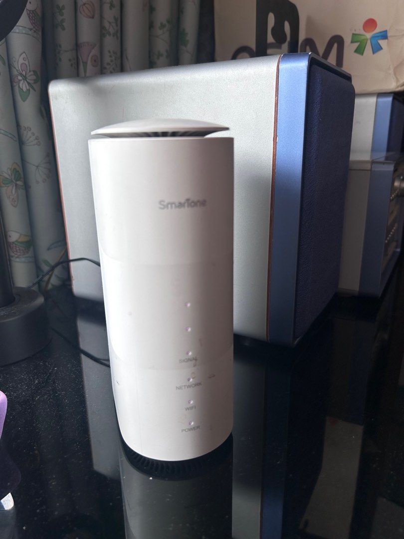 SmarTone 5G modem, 電腦＆科技, 電腦周邊及配件, Wifi及上網相關產品 - Carousell