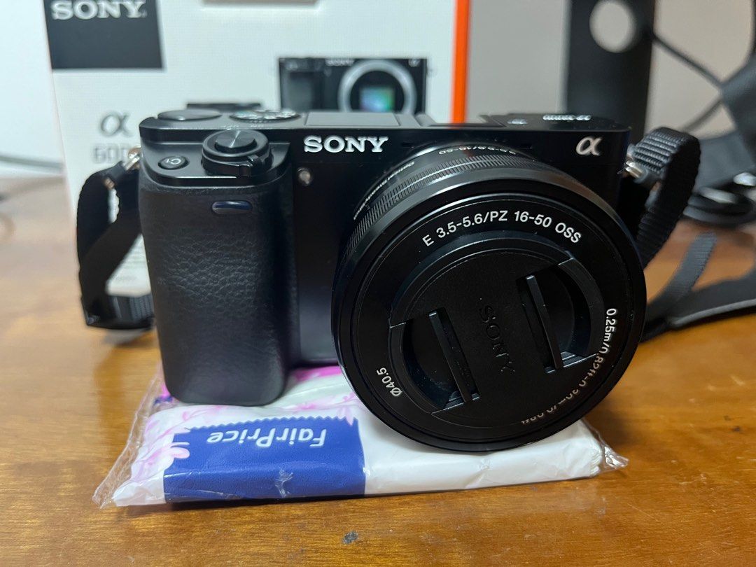 Sony A6000 with 200 shutter count, Photography, Cameras on Carousell