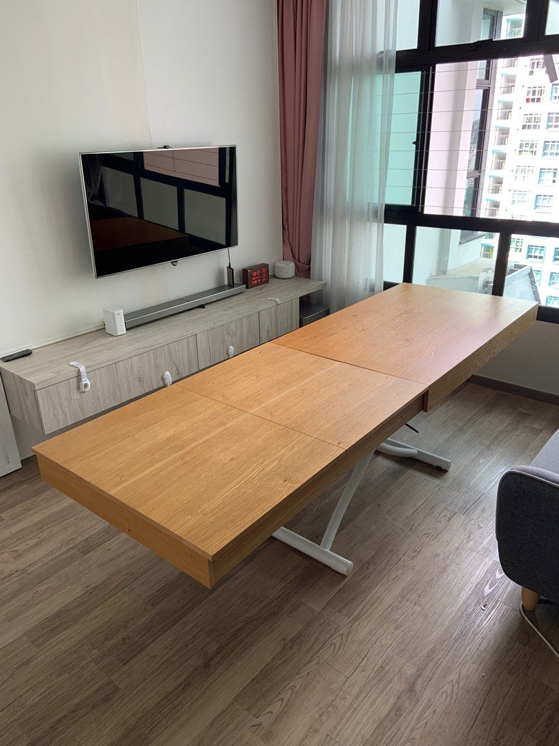 Extendable Solid Wood Coffee/Dining Table (Spaceman) - Seats up to 10 ...