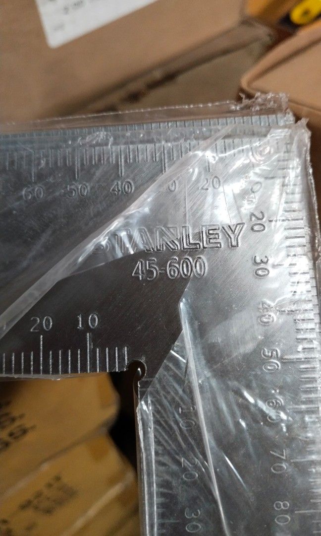 Stanley carpenter steel square metric/eng. 45600 16x24" on Carousell