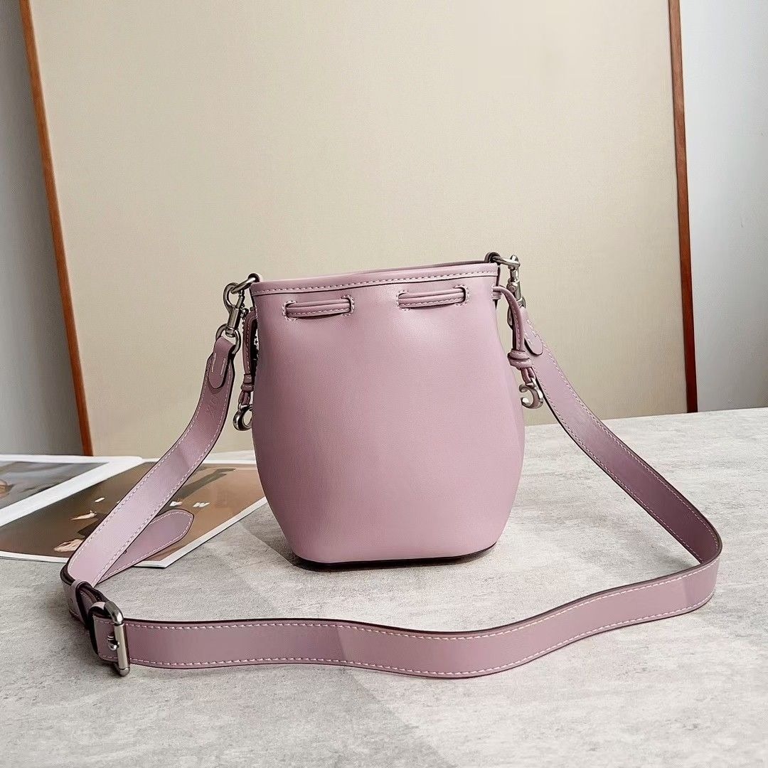 Tas Coach Camila Mini Drawstring Bucket Bag, Barang Mewah, Tas & Dompet ...