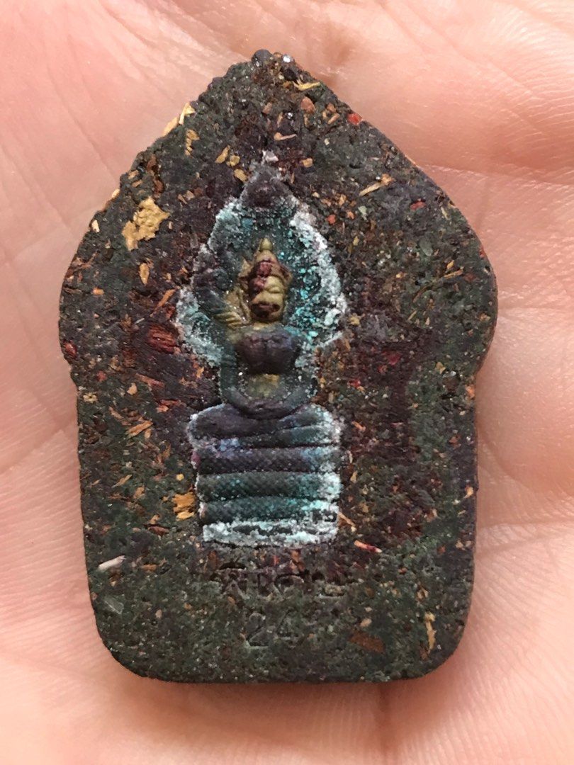 Thai amulet mae kamlai 2 khun paen, Hobbies & Toys, Memorabilia ...