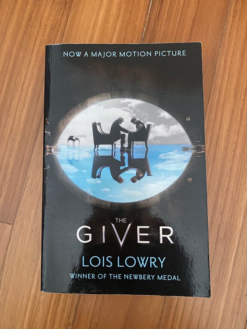 The Giver - Lois Lowry, Hobbies & Toys, Books & Magazines, Fiction ...