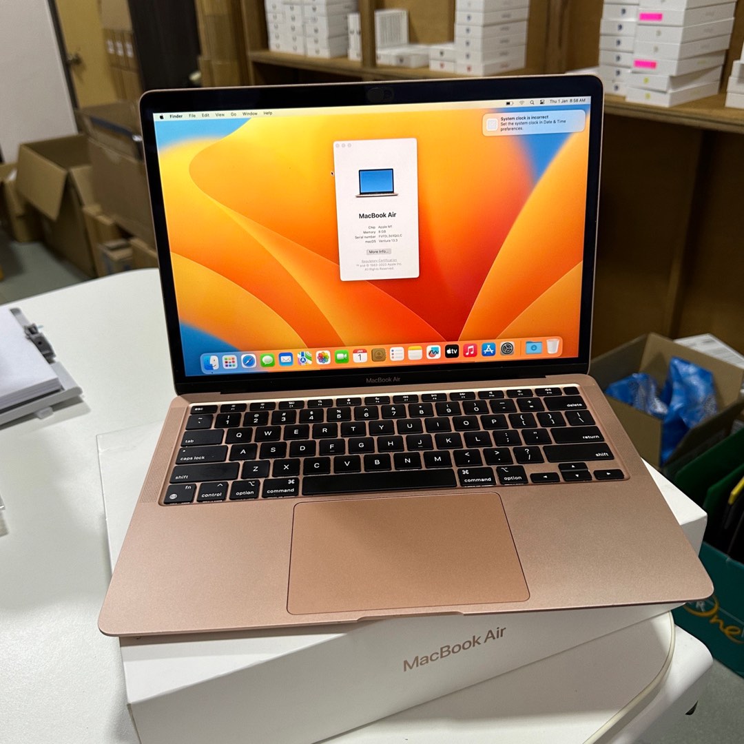 Used Macbook Air M1 2020 (8/256GB), Computers & Tech, Laptops ...