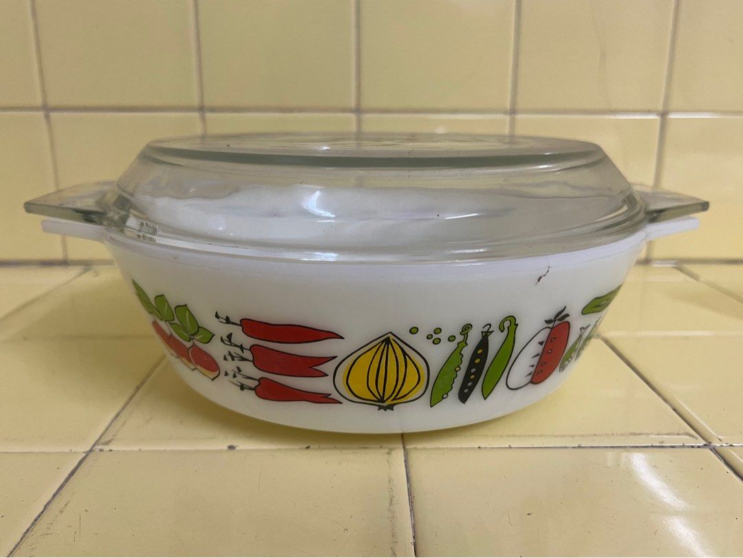 Vintage 1970s Pyrex Rpund casserole with lid and stand, Furniture ...
