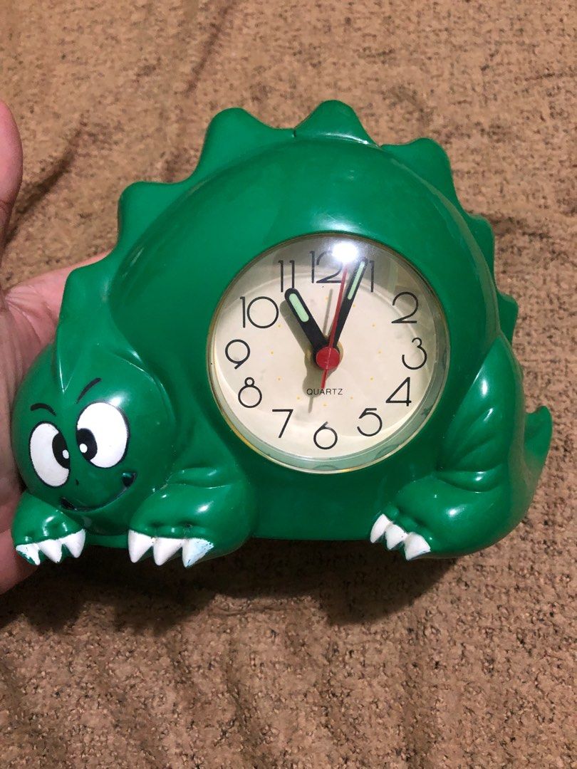 Vintage godzilla desk alarm clock, Hobbies & Toys, Memorabilia ...